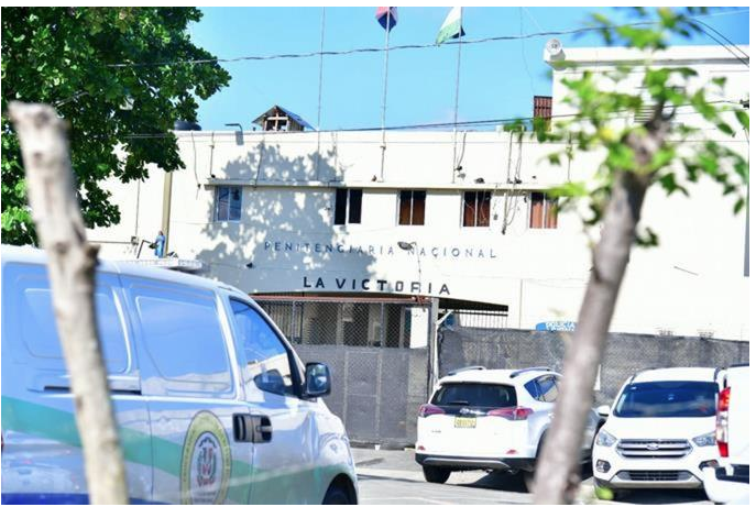 Unidades militares asumen control de cárcel La Victoria - Noticias hora ...
