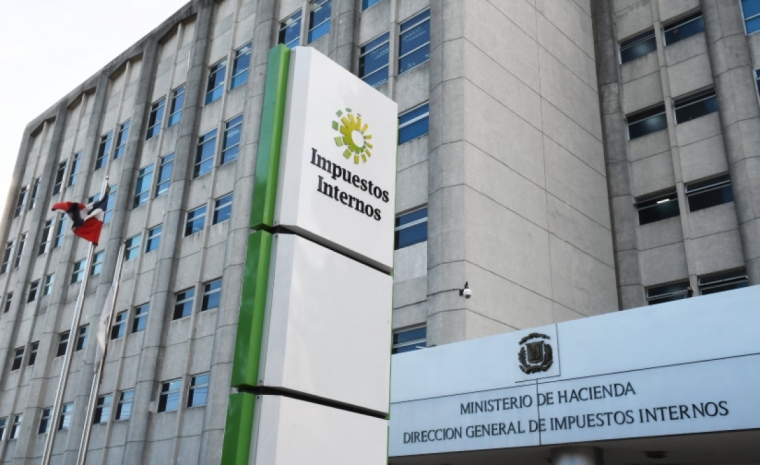 DGII recauda cifra récord de RD$607 mil mil millones en 2021 - Noticias ...