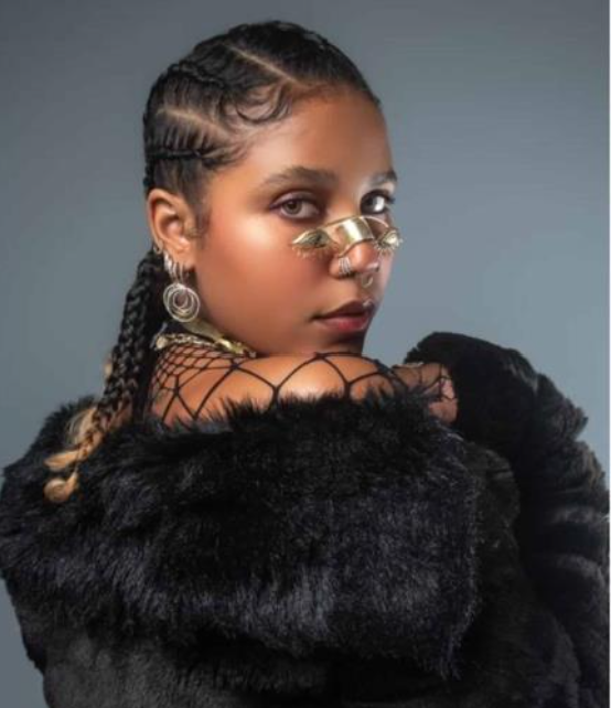 Tokischa se presentó en un estadio casi vacío - Noticias hora X hora